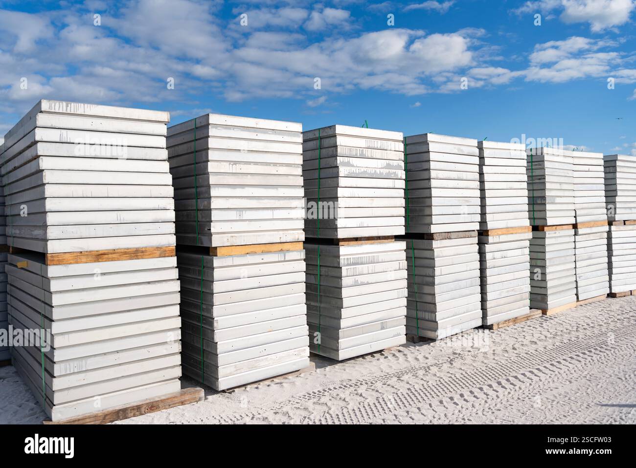 Cement sandwich panel insulation outdoor. Cement industry panel at ...