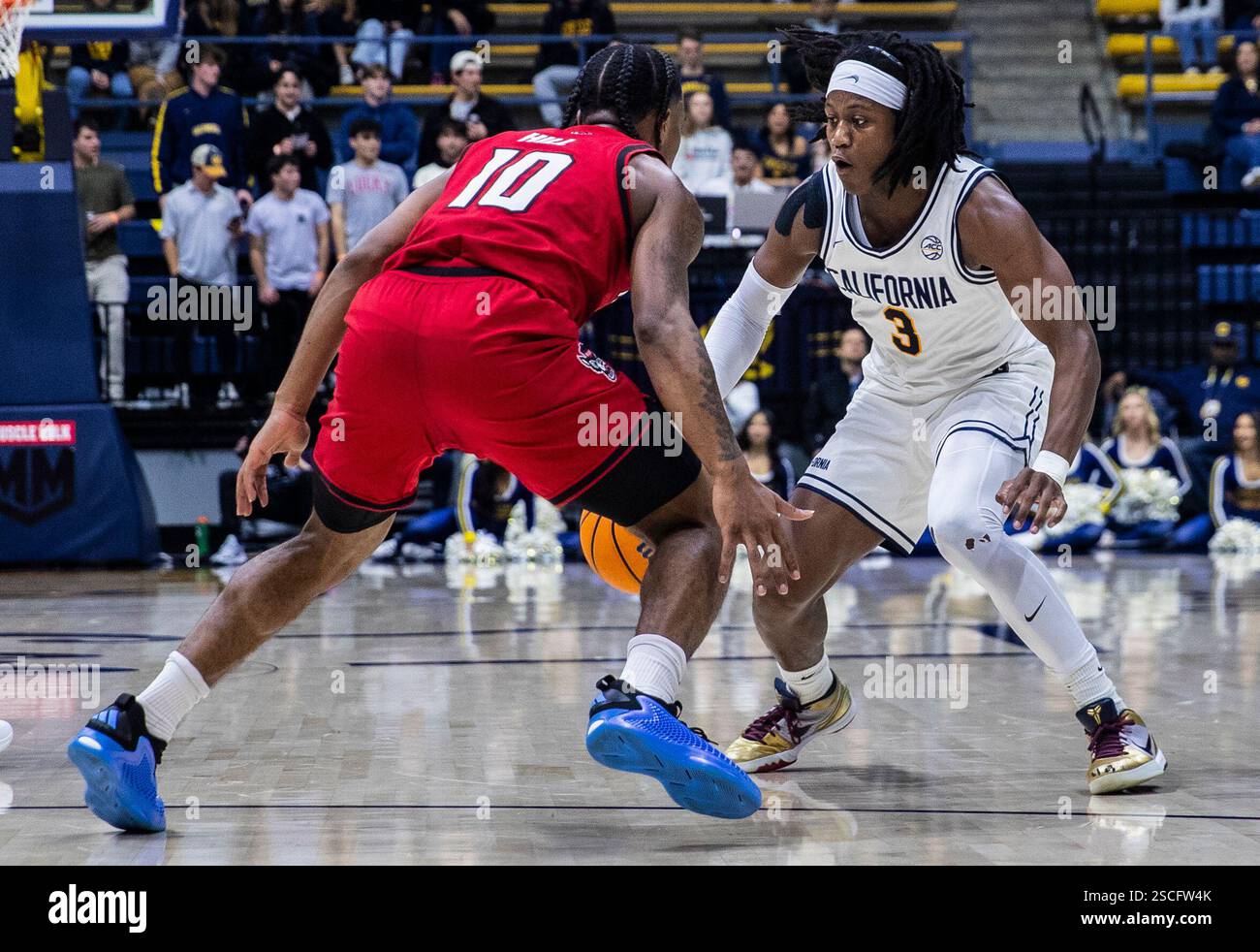February 05 2025 Berkeley CA, USA California guard DJ Campbell (3)sets ...
