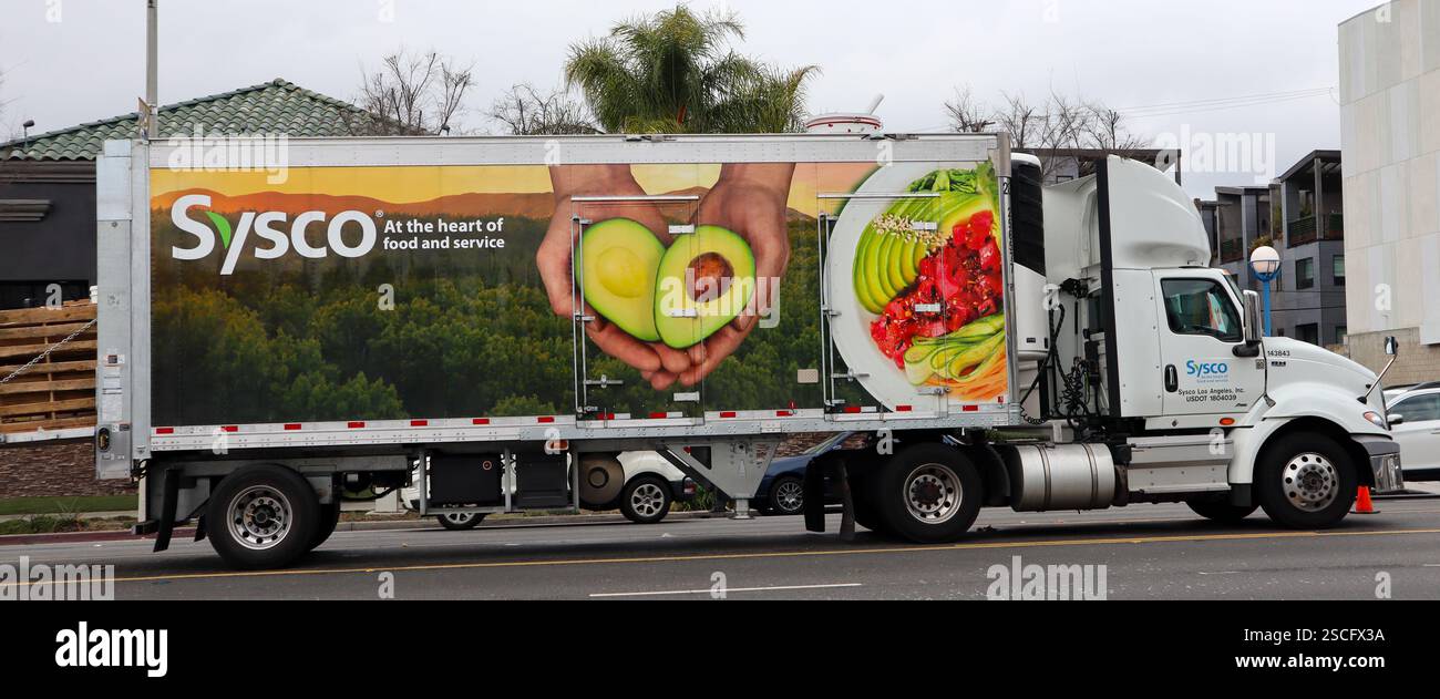 Sysco Truck Delivering Food Products Stock Photo - Alamy