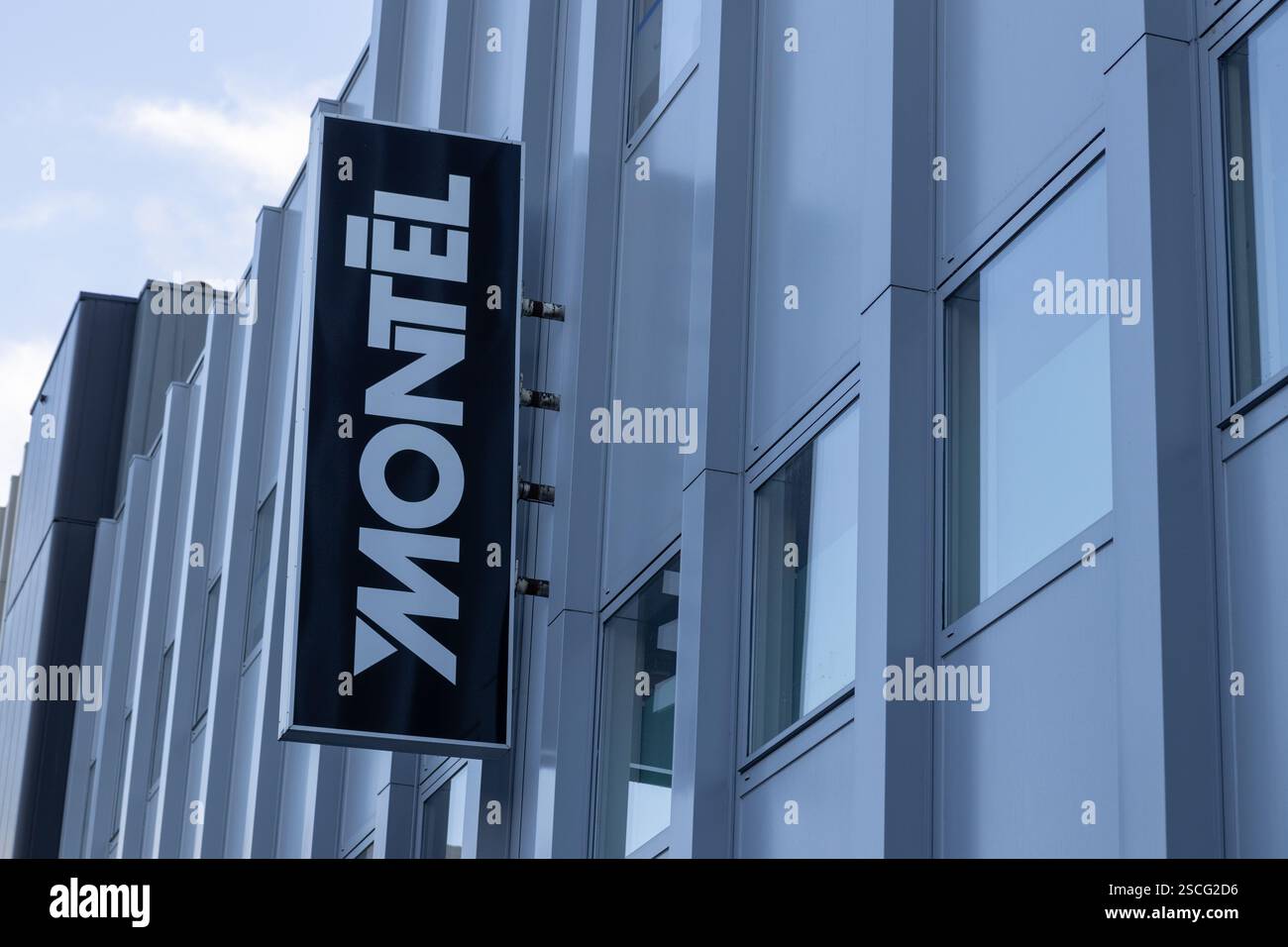 Montel logo hi-res stock photography and images - Alamy