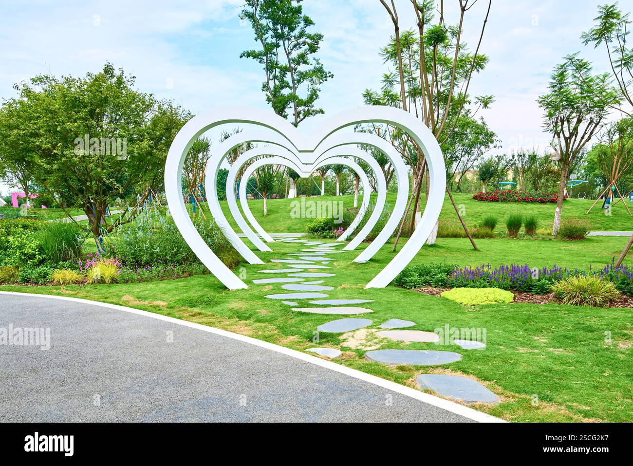 Heart-shaped decorative building in a park in Chengdu, Sichuan Stock ...