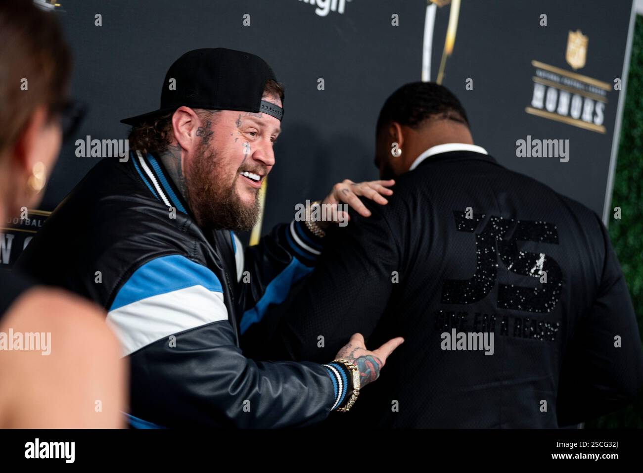 Rapper Jelly Roll and Tennessee Titans defensive lineman Jeffrey ...