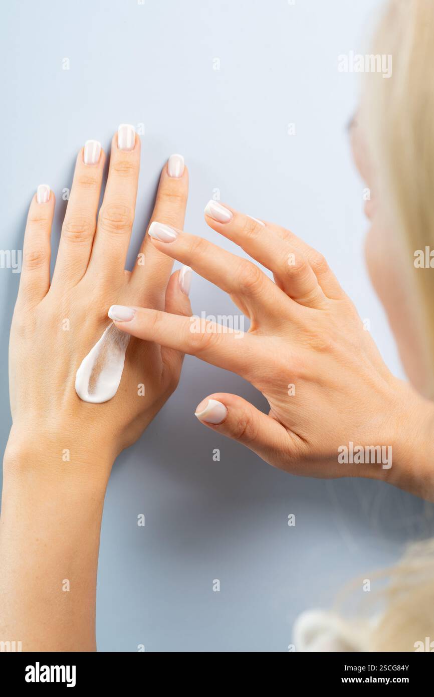 Pastel smudging hi-res stock photography and images - Alamy