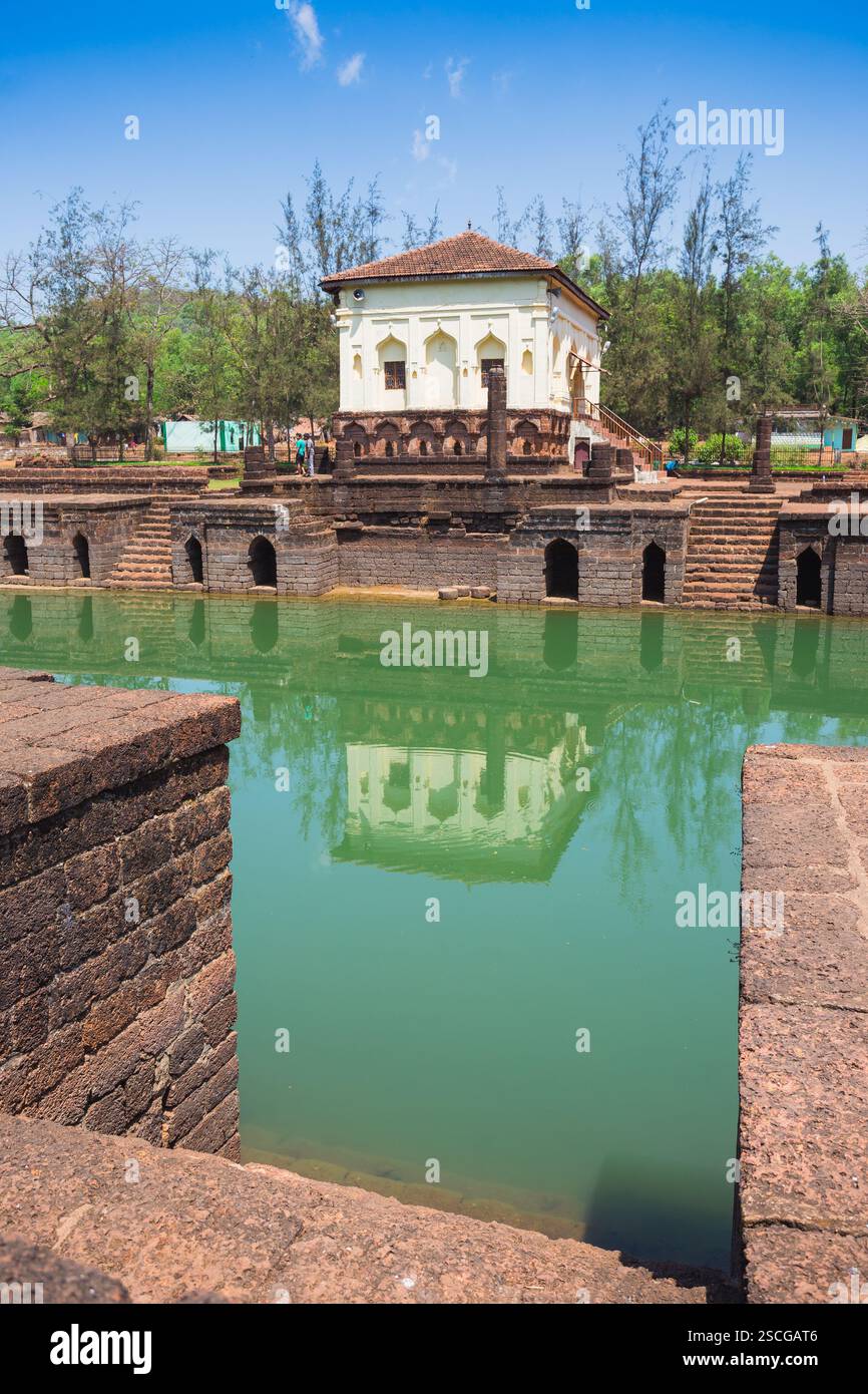 The Safa Shahouri Masjid, Phonda, Goa, India. The Safa Shahouri Masjid ...
