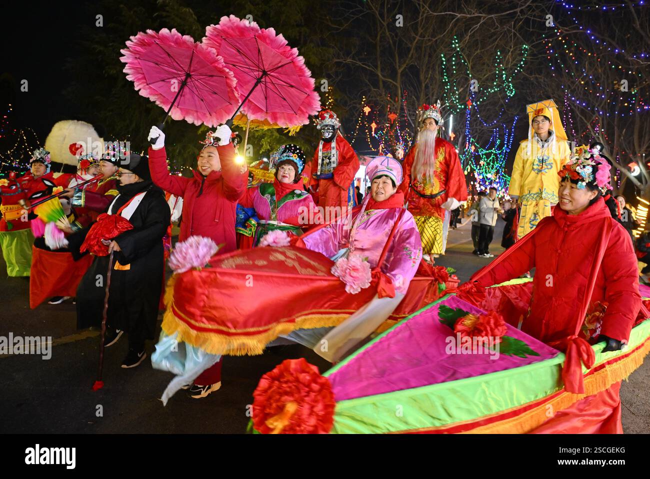 People celebrate the Spring Festival in Puyang City, central China's ...