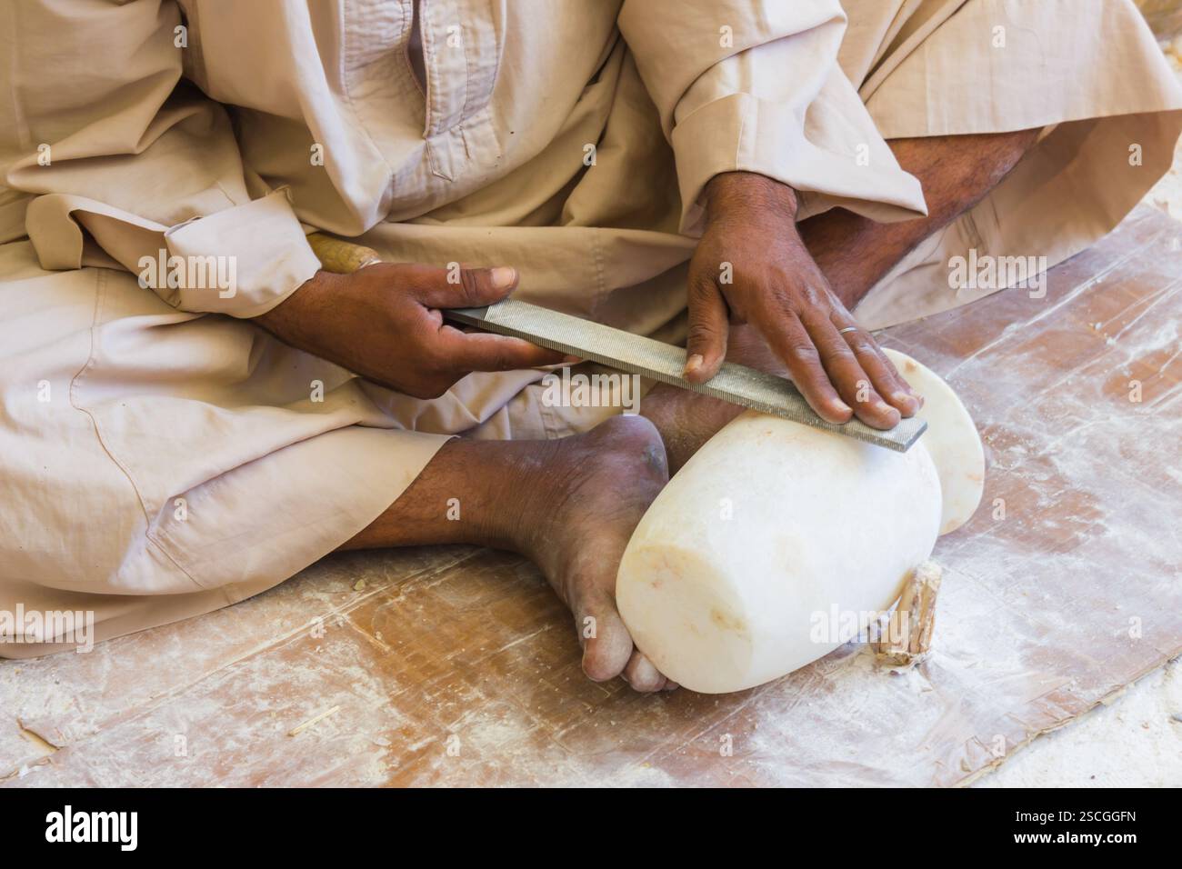 hand processing of stone craftsmen Arab of Egypt Stock Photo - Alamy