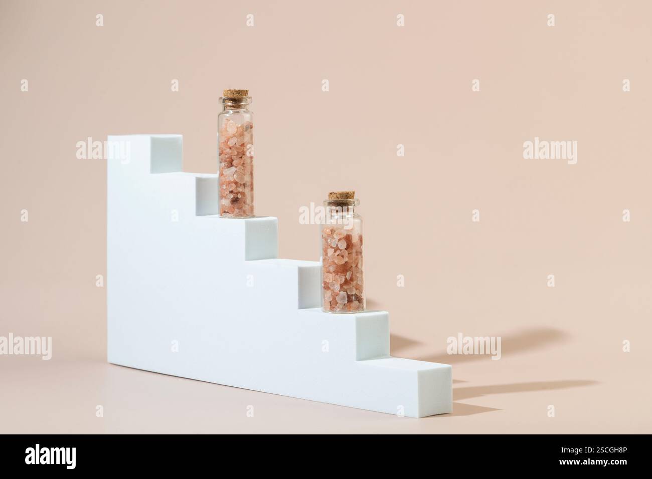 Bottles cosmetic products spa hi-res stock photography and images - Alamy