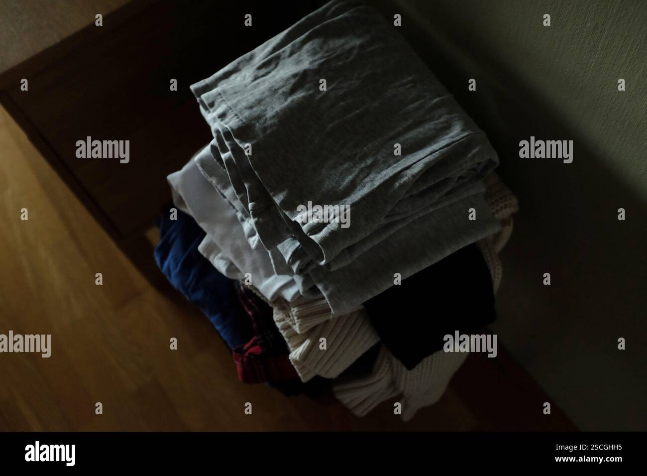 People everyday clothes hi-res stock photography and images - Alamy