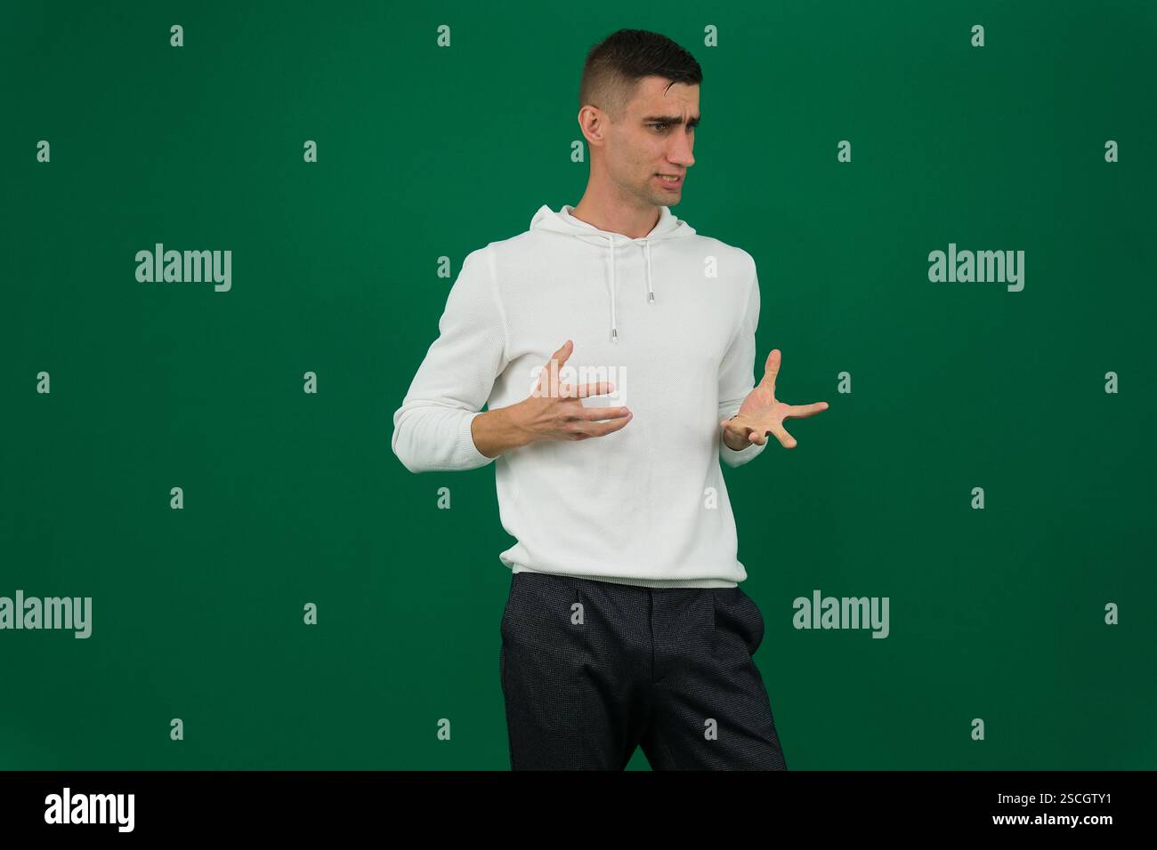 Hair hairstyle indicating young hi-res stock photography and images - Alamy