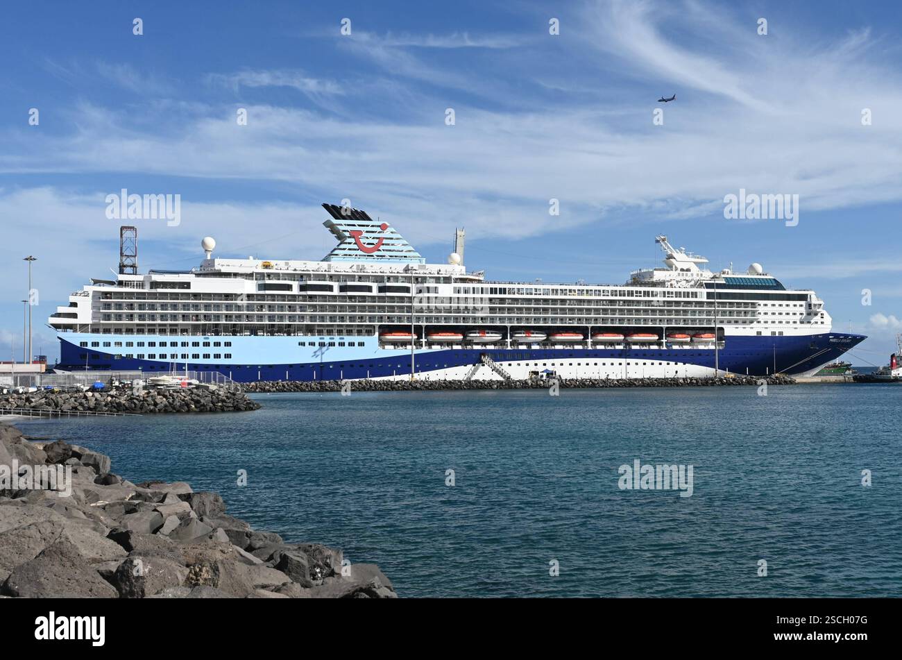Spanien, Kanaren, Fuerteventura. TUI Kreuzfahrtschiff Marella Explorer ...