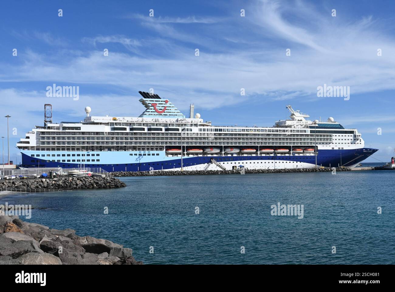Spanien, Kanaren, Fuerteventura. TUI Kreuzfahrtschiff Marella Explorer ...