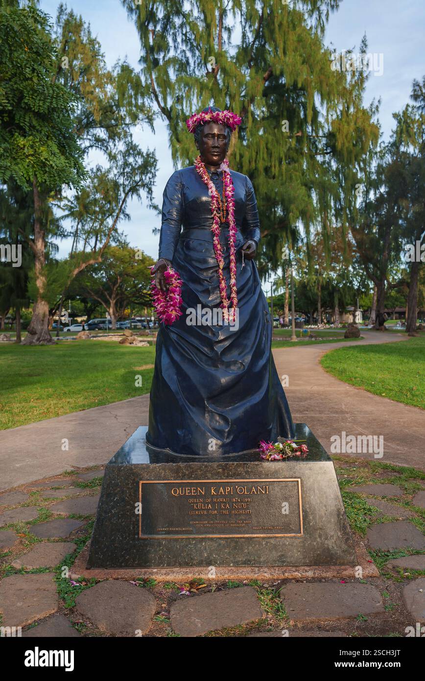 Statue of Queen Kapi olani in a Lush Park Setting in Hawaii Stock Photo ...