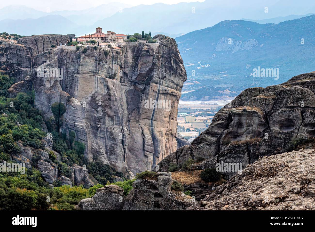 Kloster meteora hi-res stock photography and images - Alamy