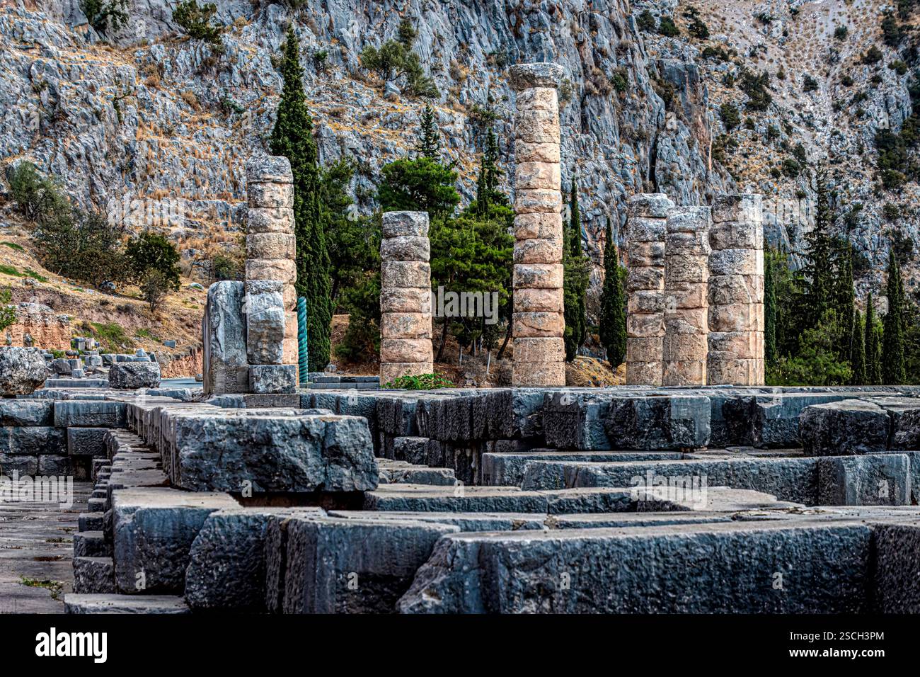 Delphi, Greece, Serpentine Monument, Temple of Apollo, archeological ...