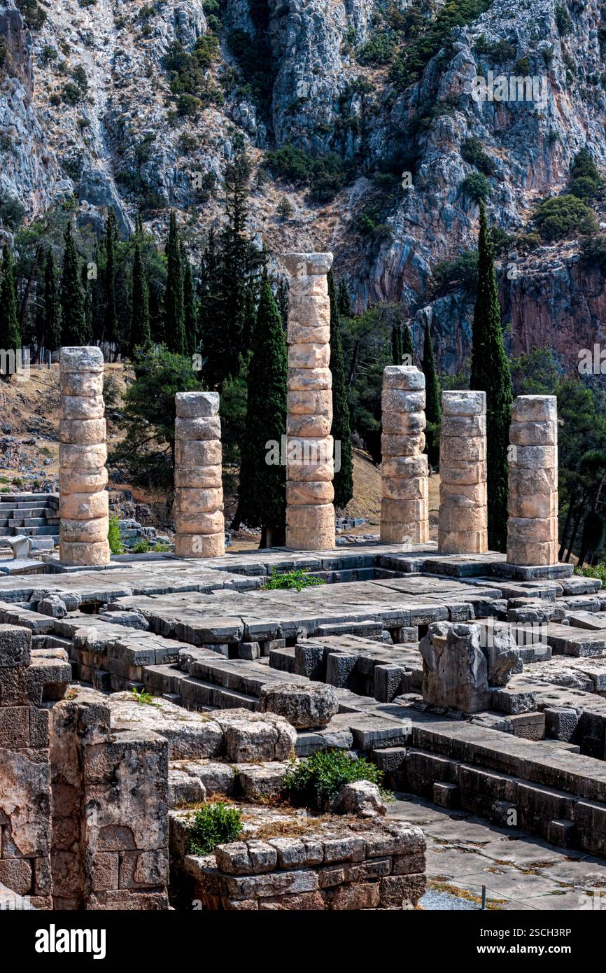 Delphi, Greece, Temple of Apollo, archeological sites, greek ruins ...