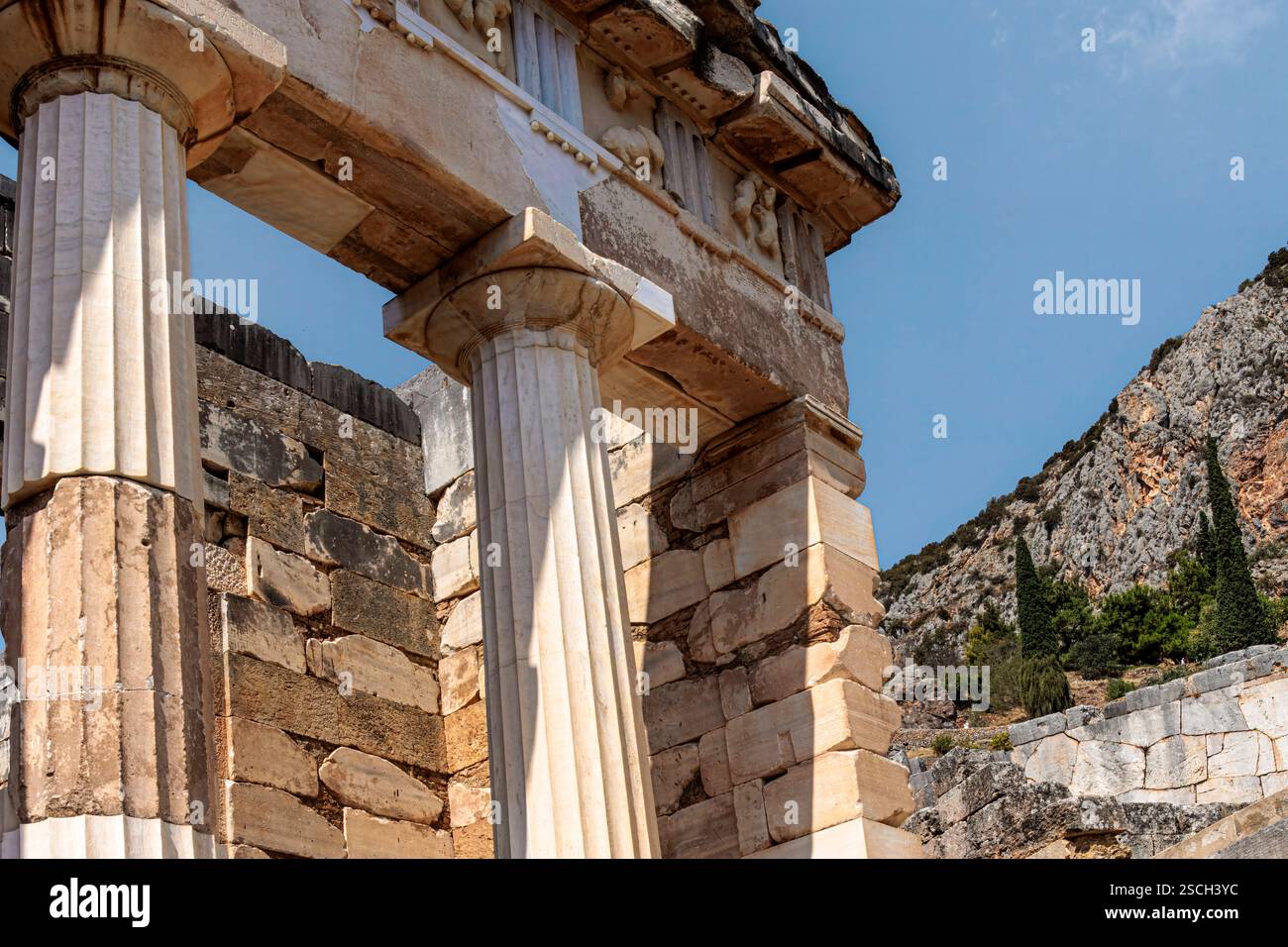 Schatzhaus der athener hi-res stock photography and images - Alamy