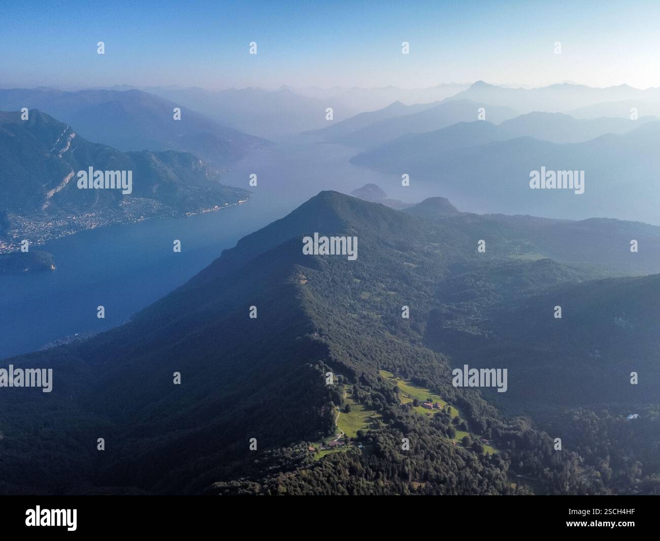Aerial view of lake como hi-res stock photography and images - Alamy