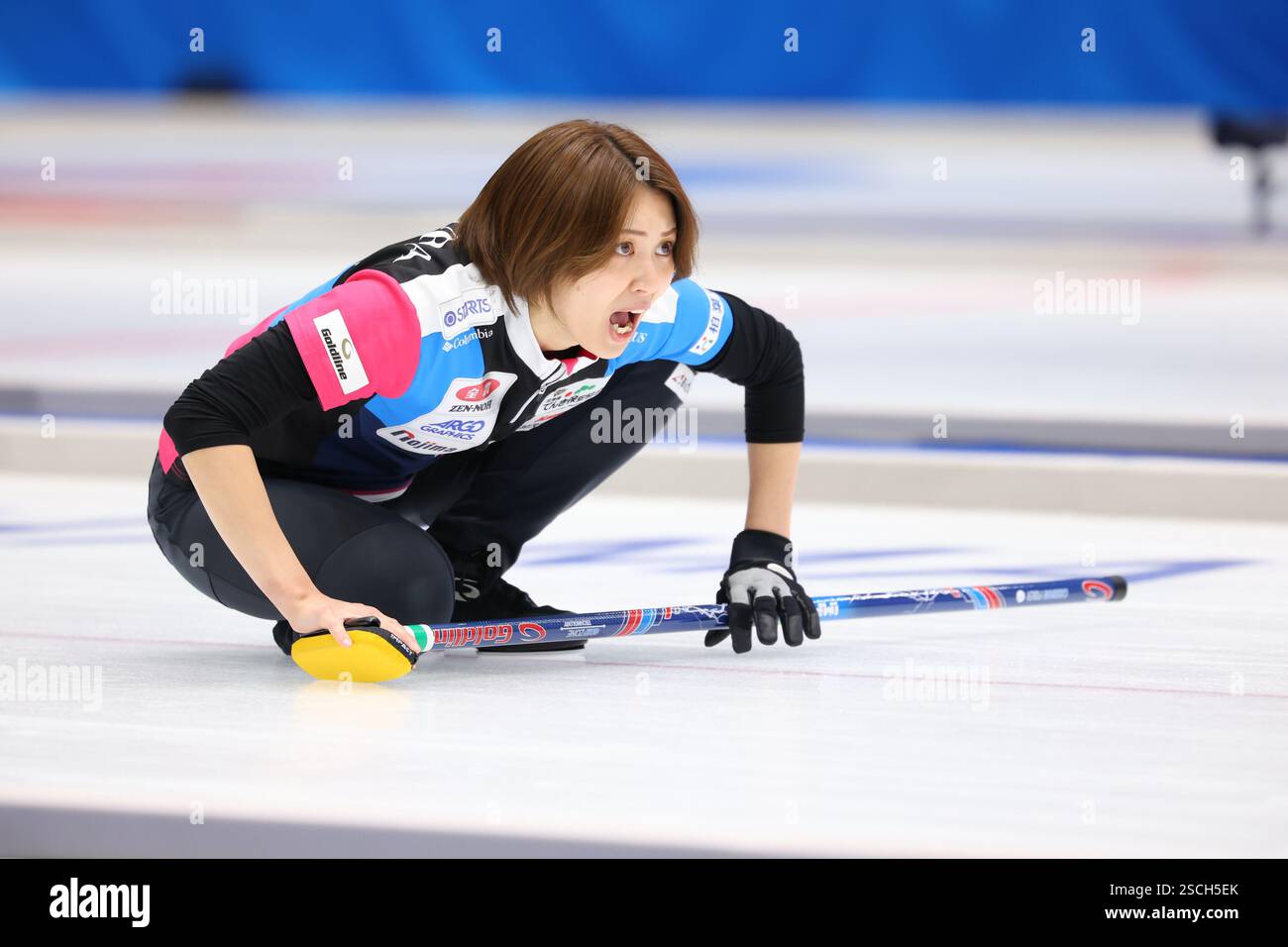 Yokohama BUNTAI, Kanagawa, Japan. 7th Feb, 2025. Sayaka Yoshimura (), FEBRUARY 7, 2025 - Curling ...