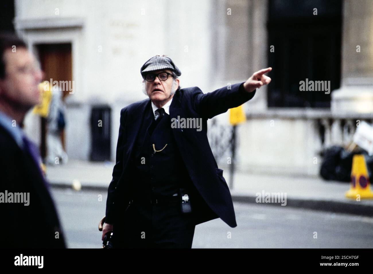 Preaching peace hi-res stock photography and images - Alamy
