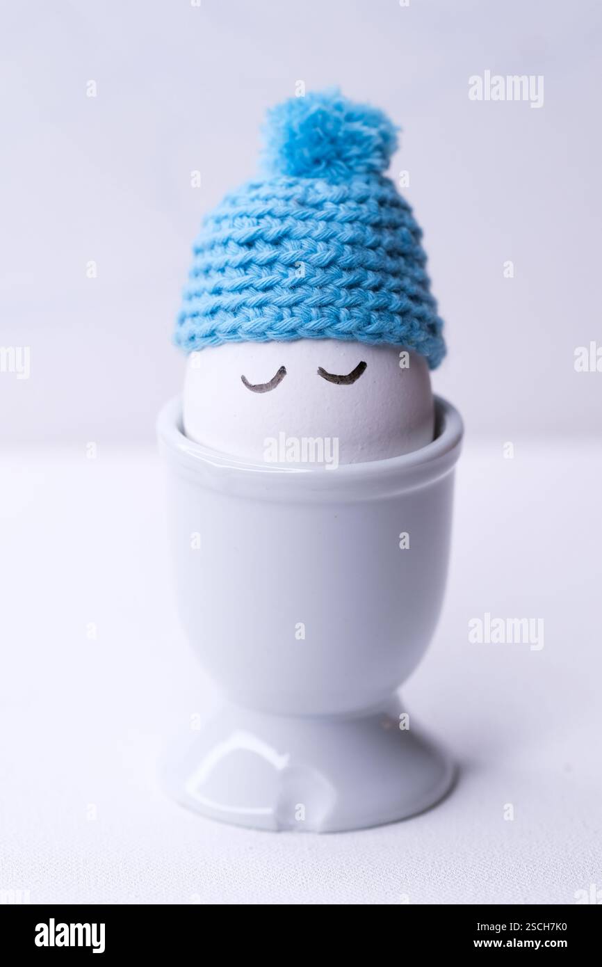 Sleeping egg hi-res stock photography and images - Alamy