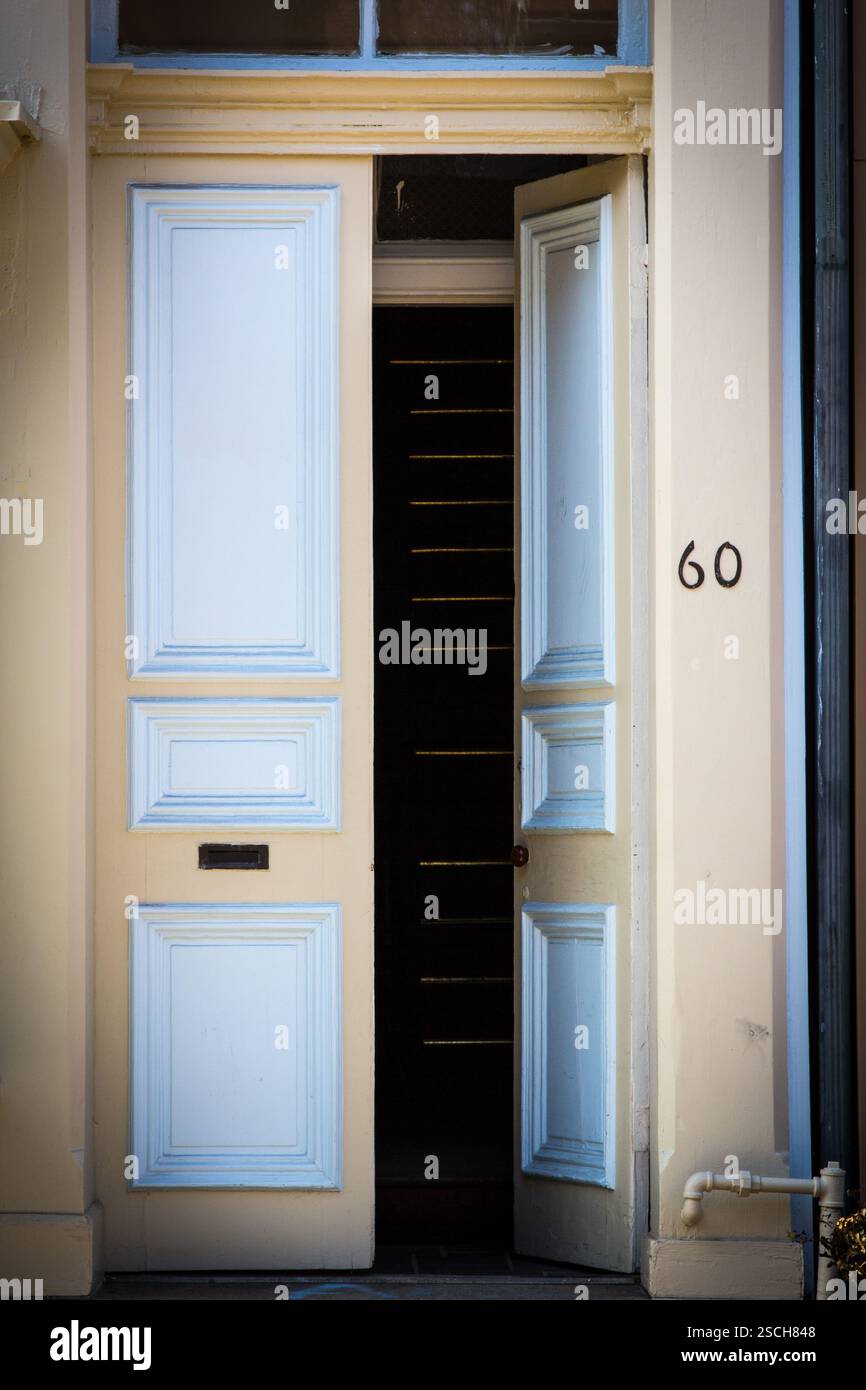 Open door #60, inviting entryway Stock Photo - Alamy