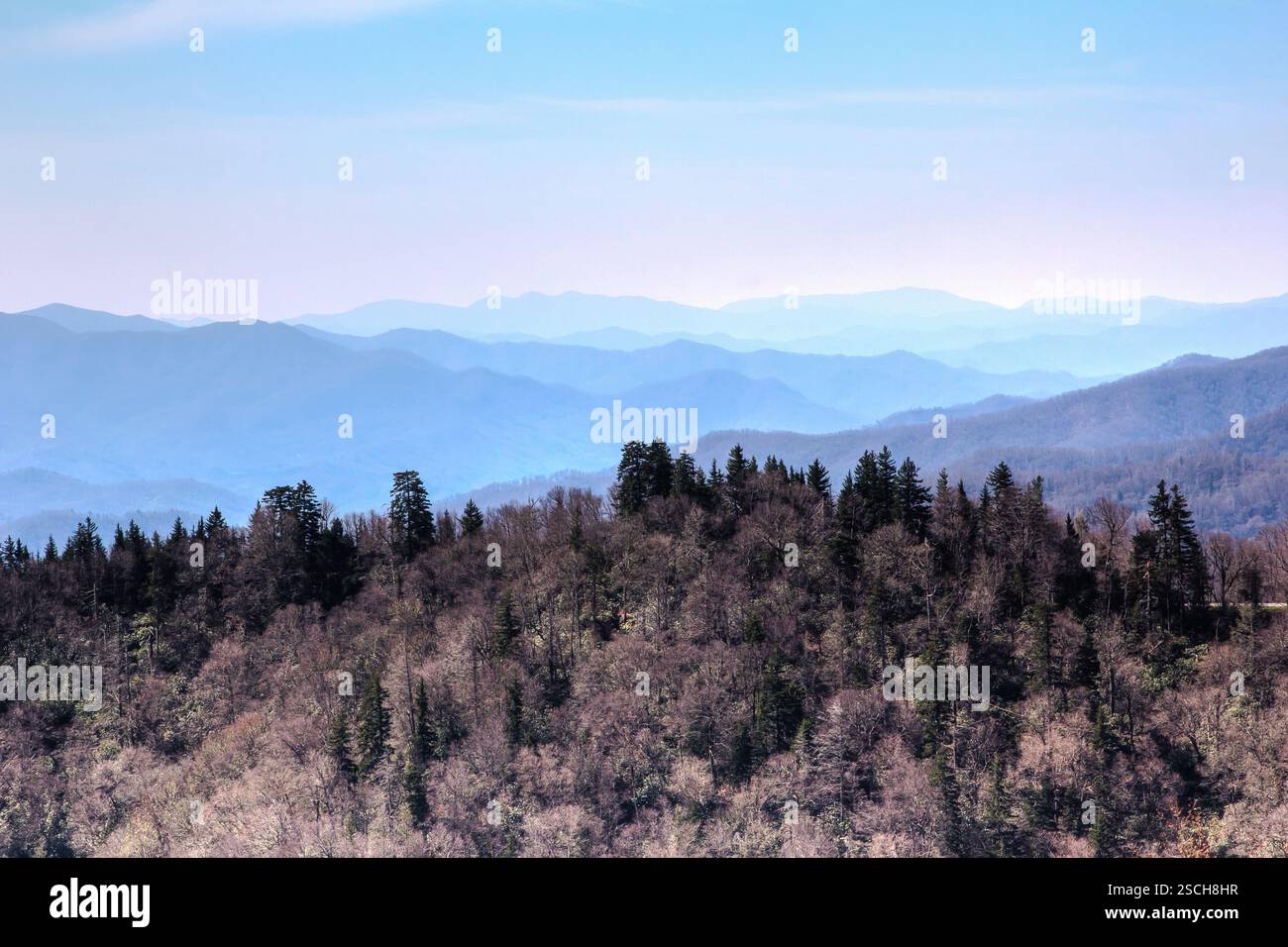 Blue ridge mountain vista aerial hi-res stock photography and images ...