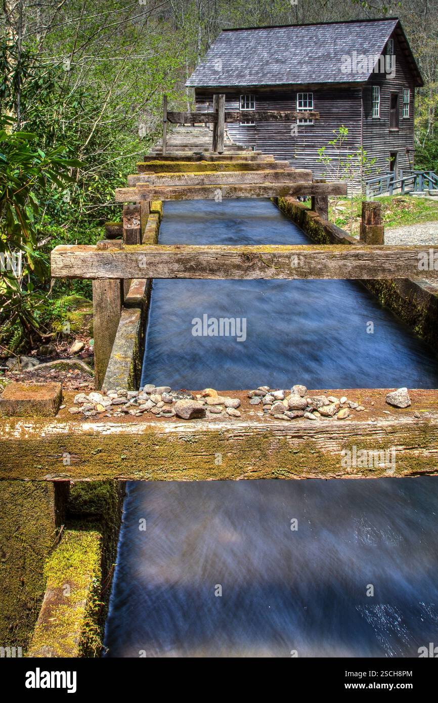 Fence water channels hi-res stock photography and images - Alamy