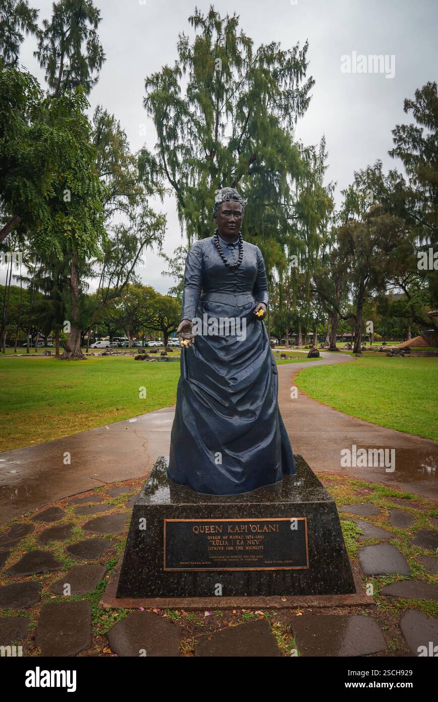 Statue of Queen Kapi olani in a Park Setting in Hawaii Stock Photo - Alamy