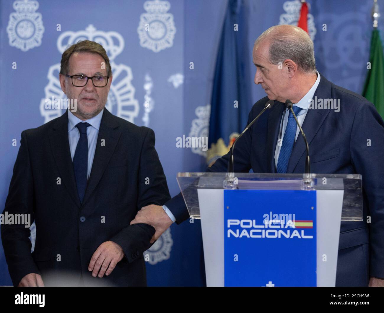 The director of the Portuguese Police, Luis Neves (l) and the director ...