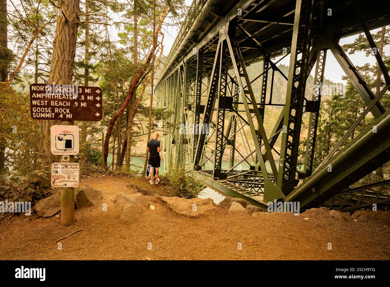 Tourist explore Deception Pass Bridge Stock Photo - Alamy