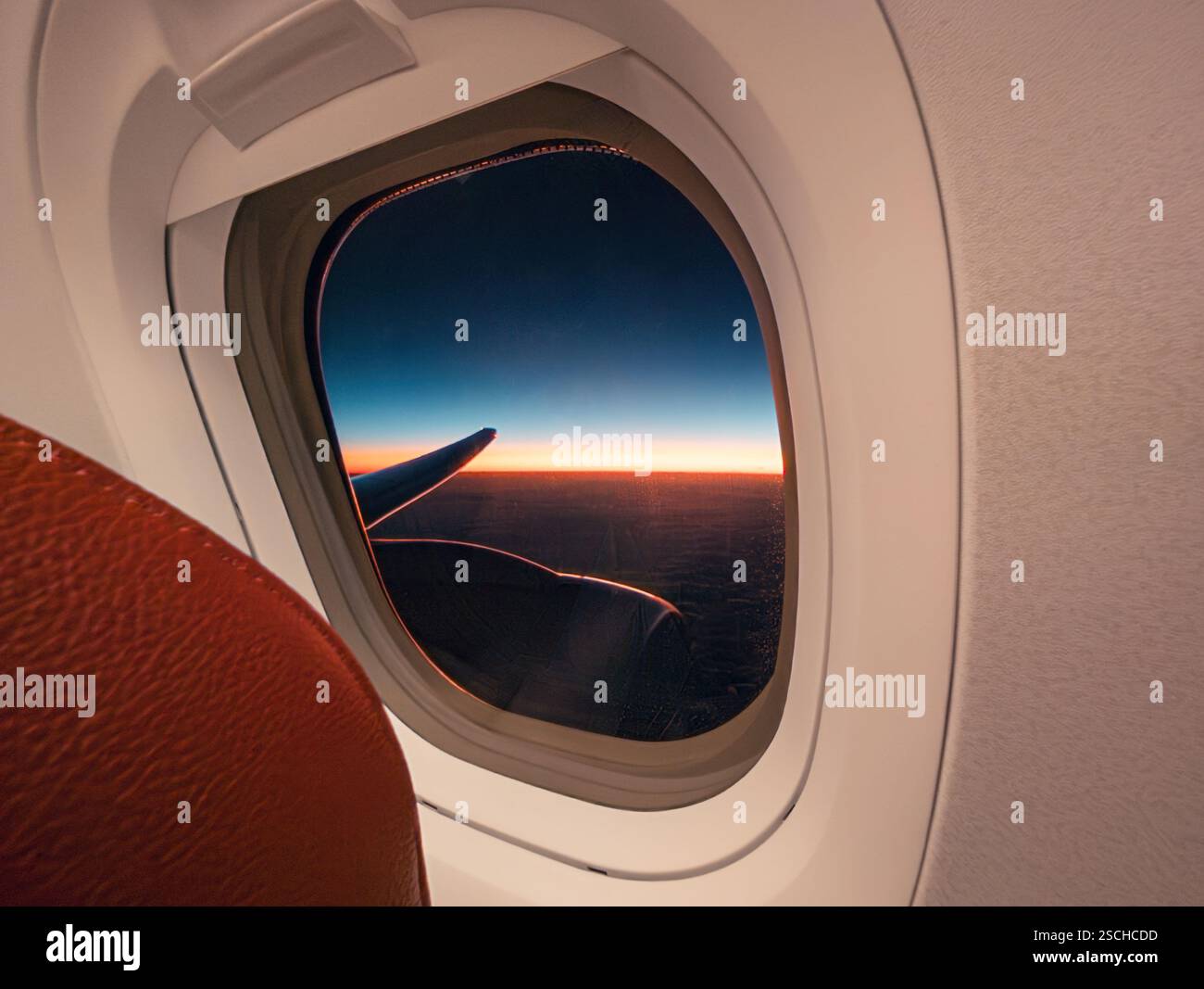 View through porthole aircraft hi-res stock photography and images - Alamy