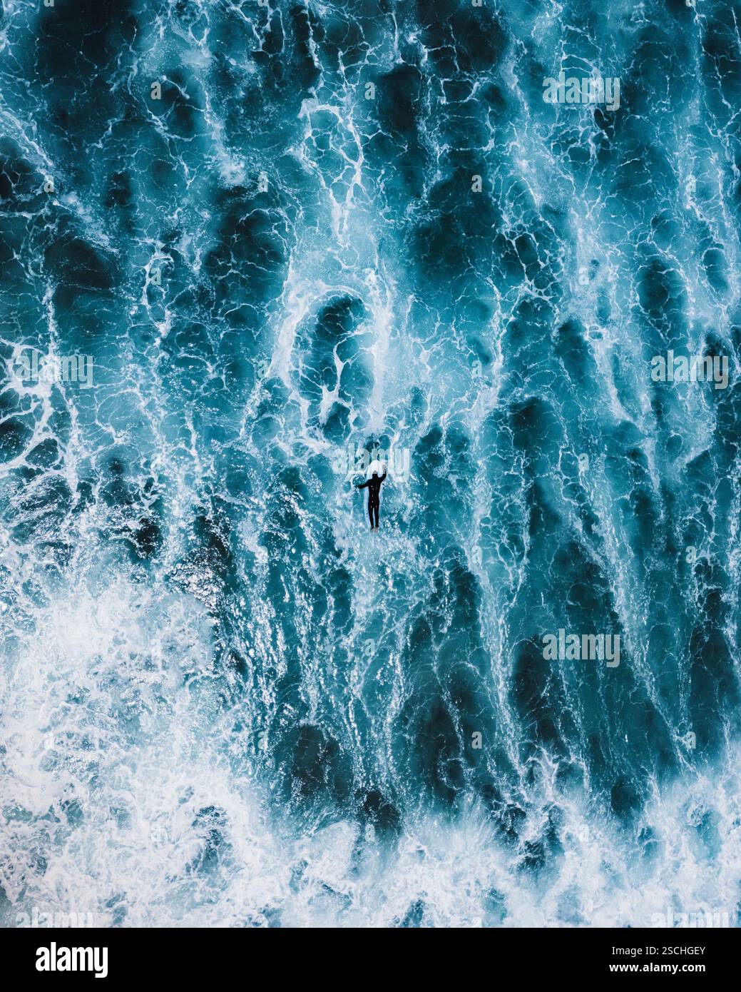 Dynamic ocean shot hi-res stock photography and images - Alamy