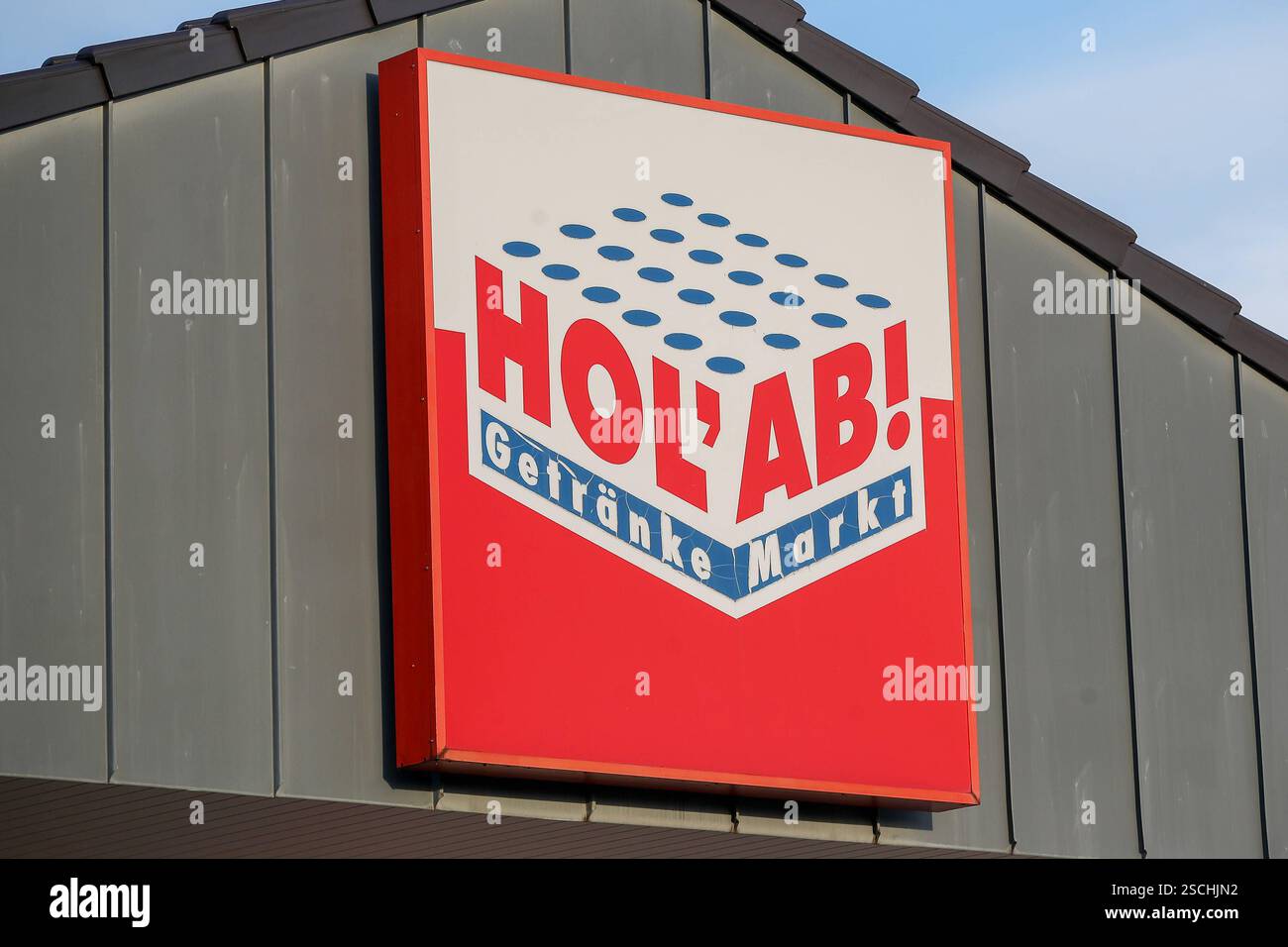 02.02.2025, xgox, Symbolfotos Supermaerkte, Symbolfoto, Symbolbild, Symbol, Hol Ab Getränkemarkt ...