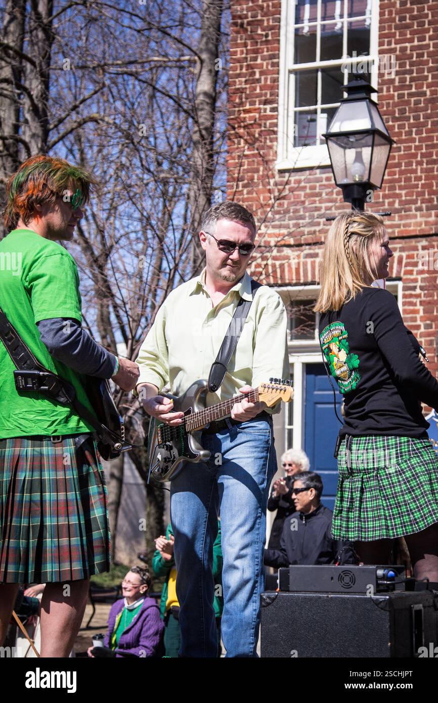 Musicians playing guitars, St. Patrick's Day celebration Stock Photo ...
