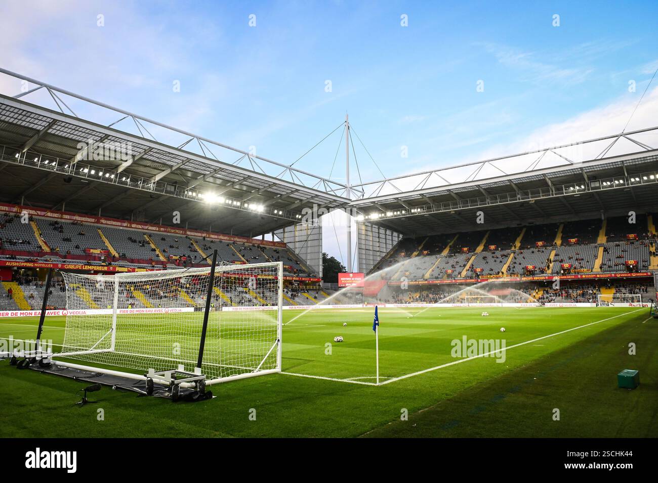 Lens, France. 15th Sep, 2024. General view during the French ...