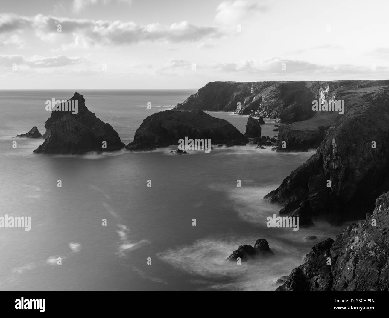 KYNANCE COVE LIZARD PENINSULA NATIONAL TRUST CORNWALL Stock Photo - Alamy