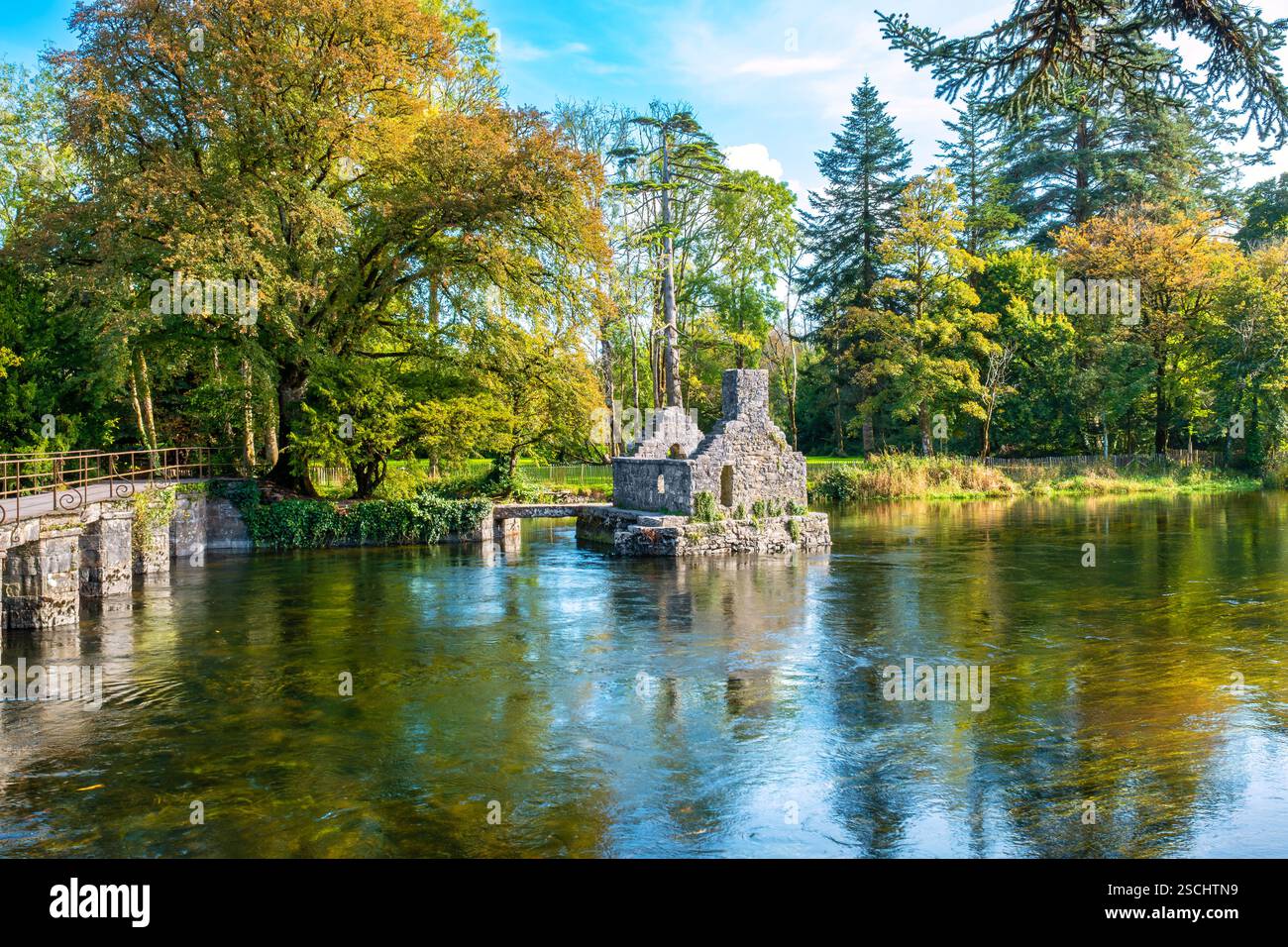 River Cong with ruin of medieval Monk's Fishing house. Cong, County ...