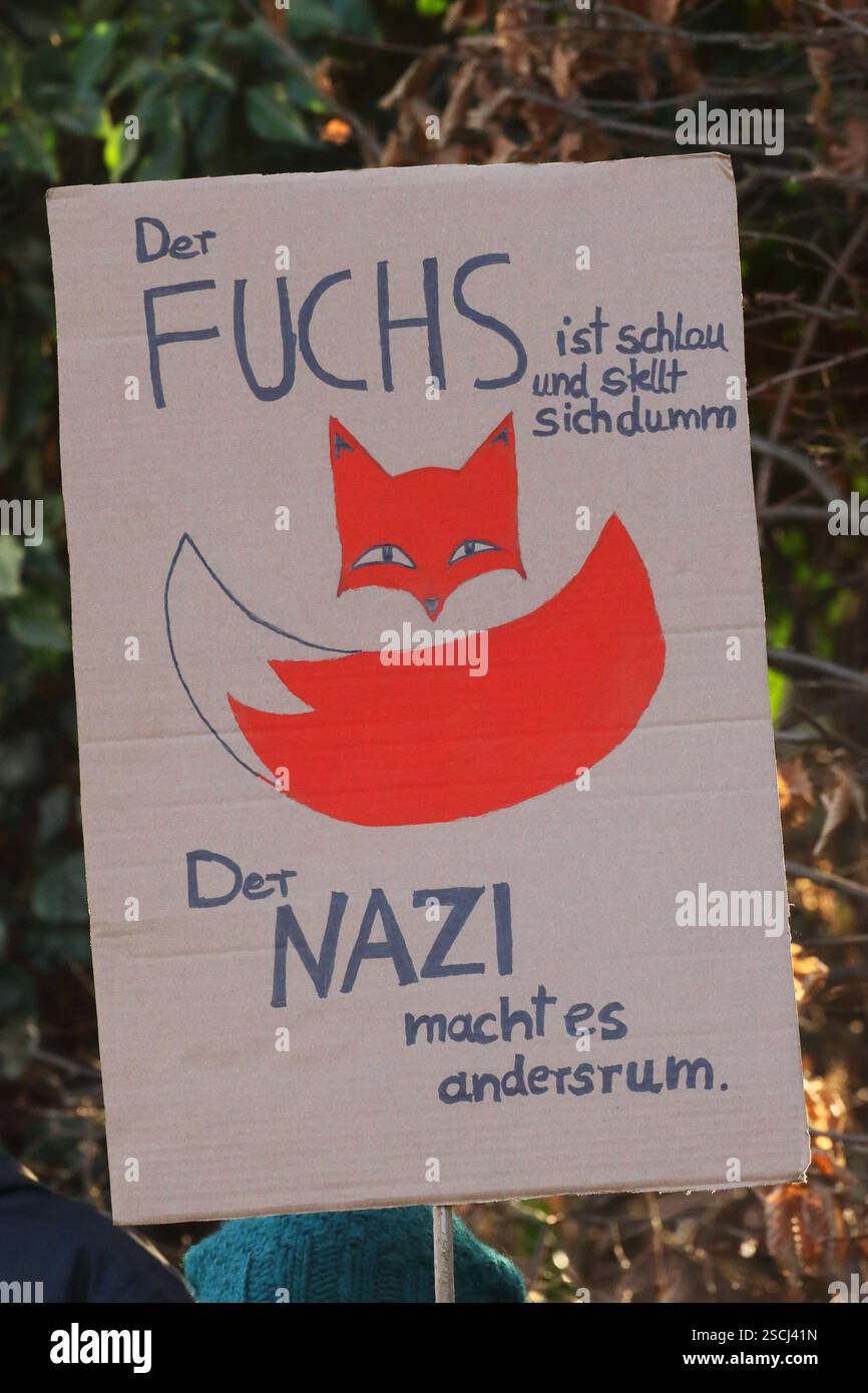 Proteste und Gegenproteste in der Göttinger Innenstadt - Demoschild ...