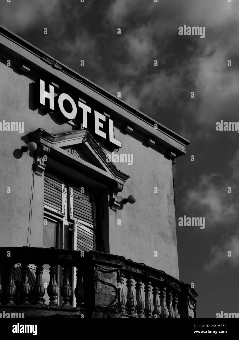 Rustic hotel Black and White Stock Photos & Images - Alamy