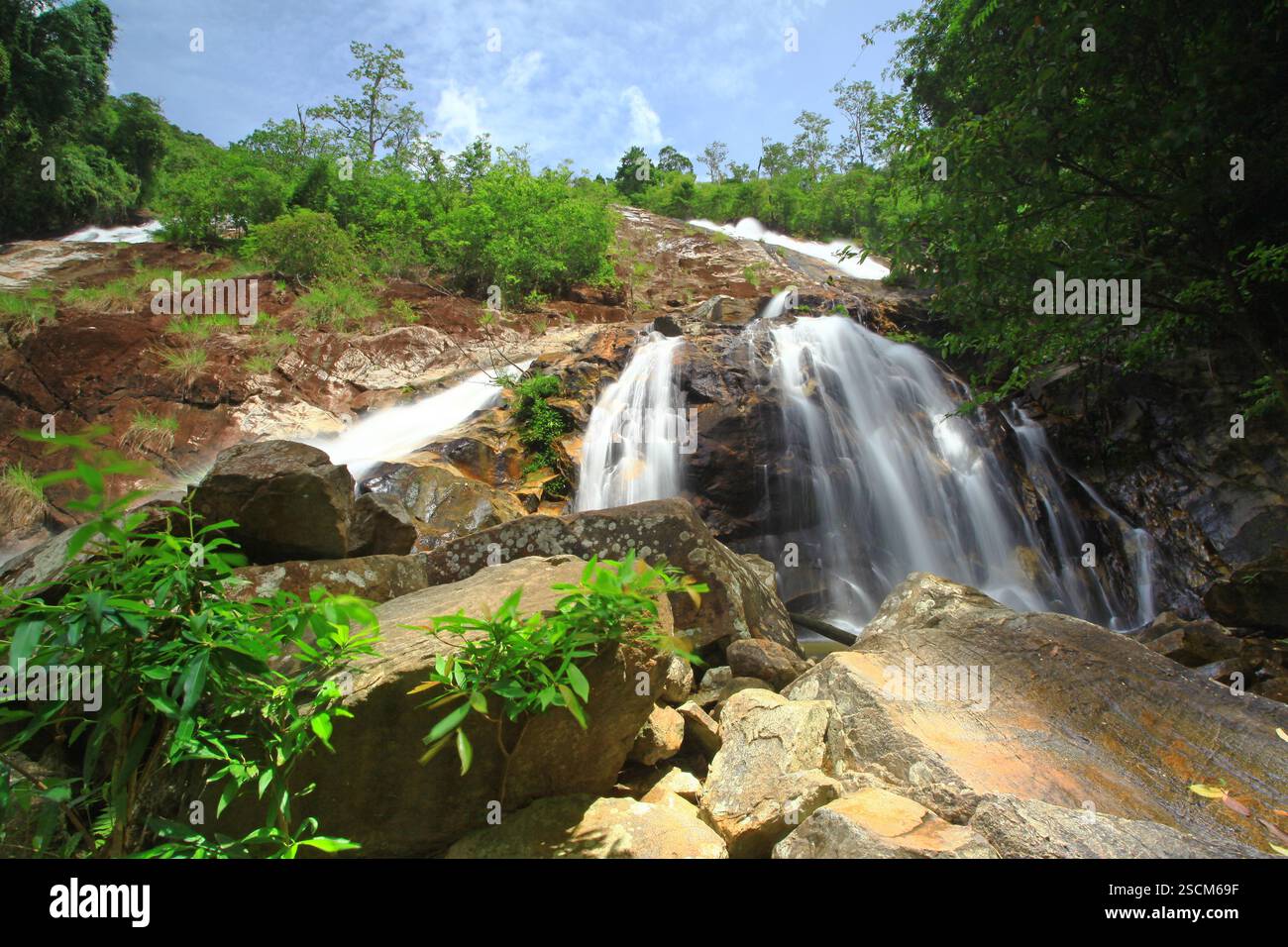Namtok ton nga chang waterfall hi-res stock photography and images - Alamy