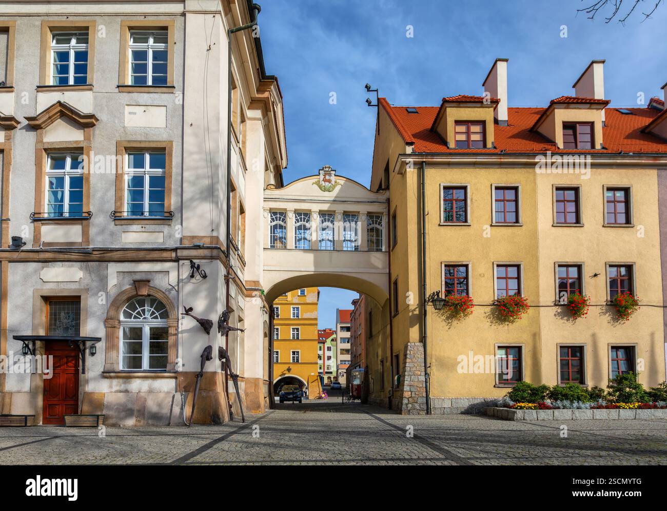 Jelenia Gora, Poland. Arch and bridge connecting two buildings on Rynek ...