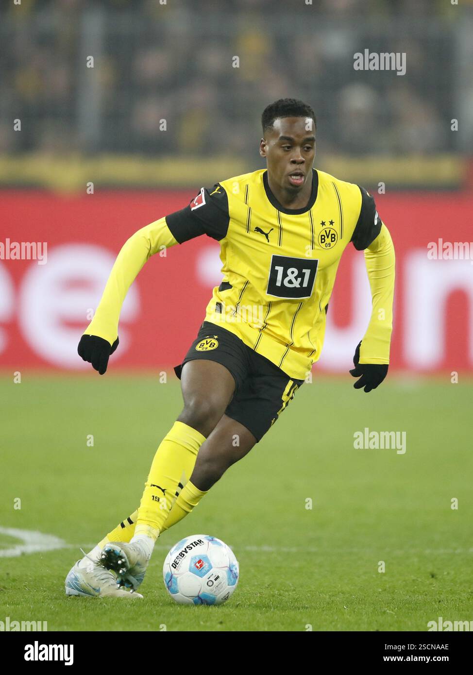 DORTMUND - Jamie Bynoe-Gittens of Borussia Dortmund during the ...