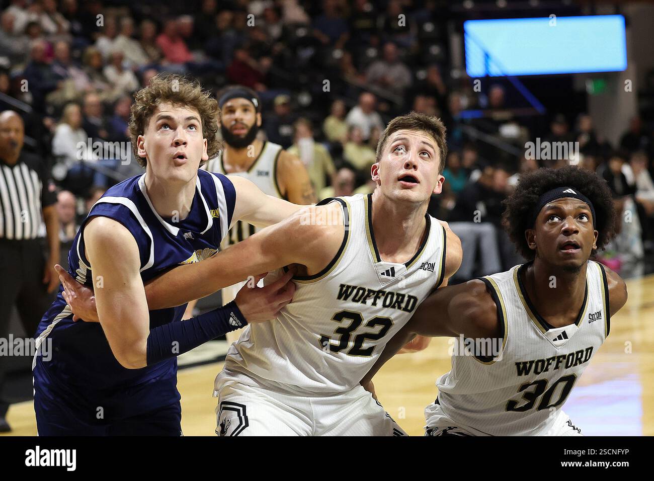 SPARTANBURG, SC - FEBRUARY 05: Chattanooga Mocs guard Sean Cusano (7 ...