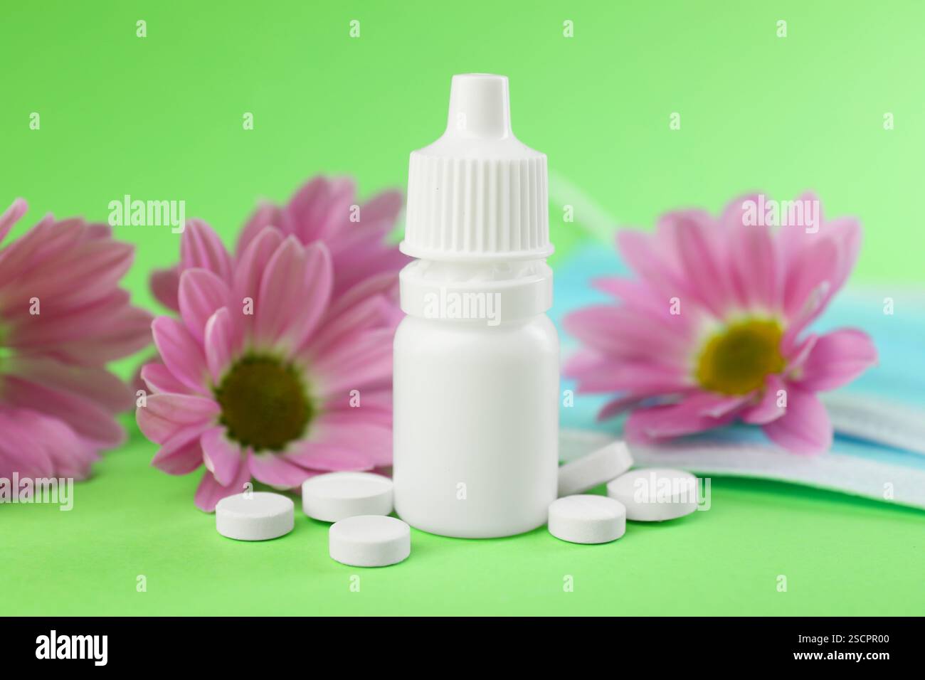 Sinusitis treatment pharmacy drops hi-res stock photography and images ...