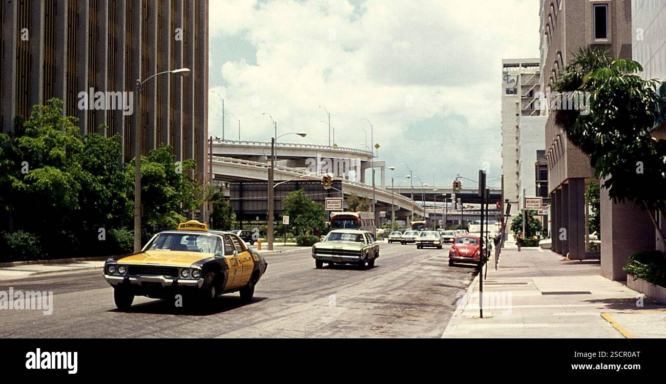 Street view in Miami. [automated translation] Stock Photo - Alamy