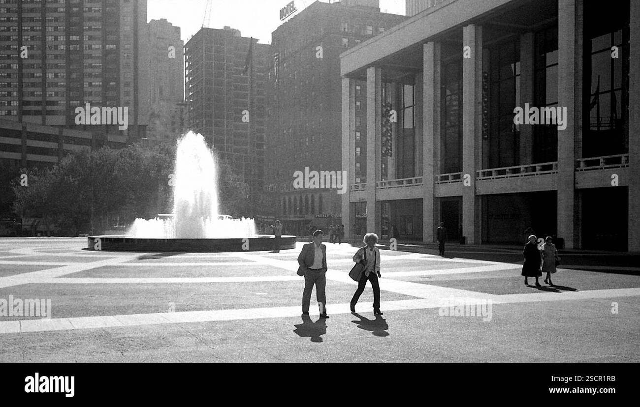 Lincoln Center Plaza in New York: Picture shows plaza, fountain and ...