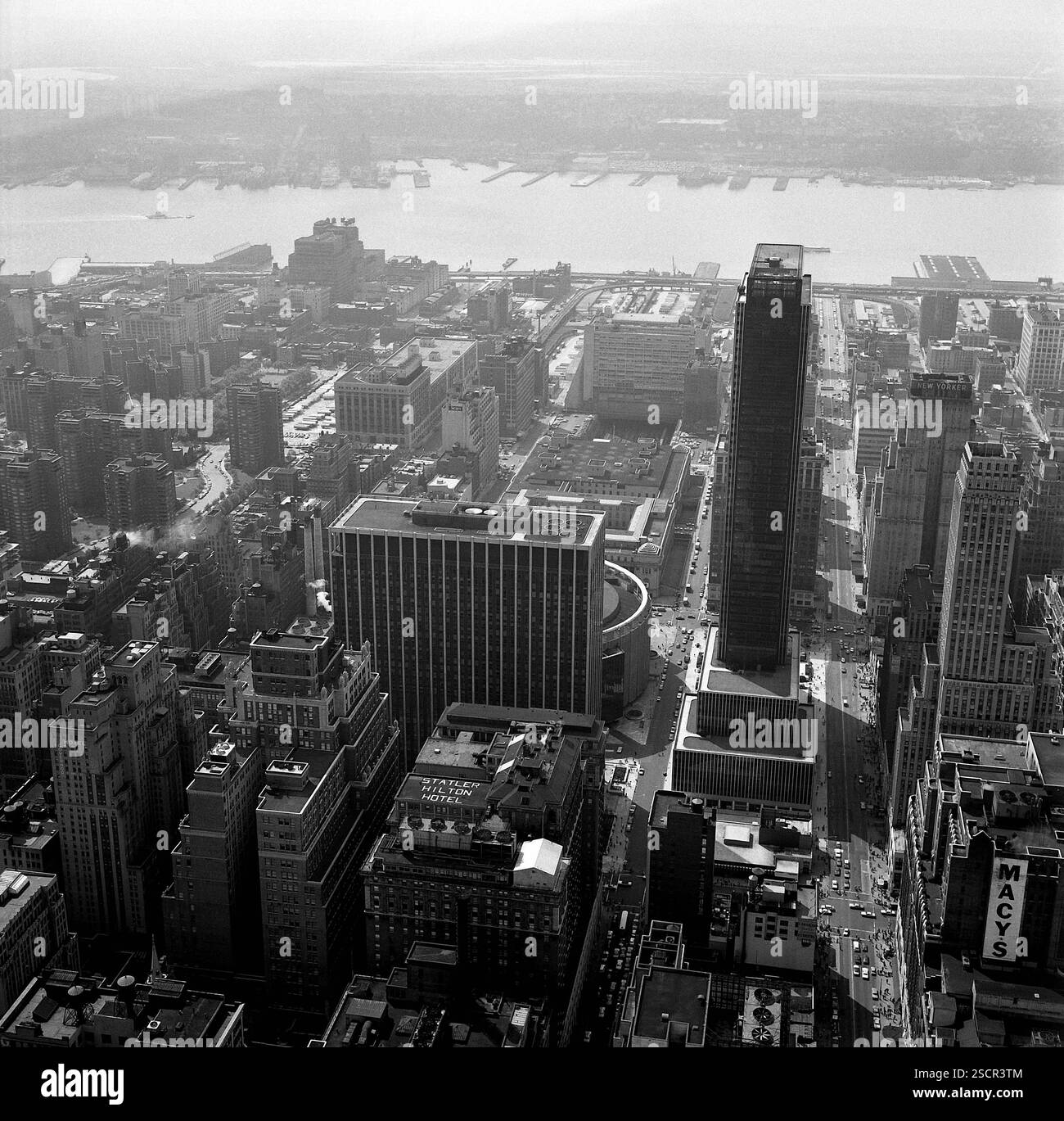 33rd and 34th streets Black and White Stock Photos & Images - Alamy