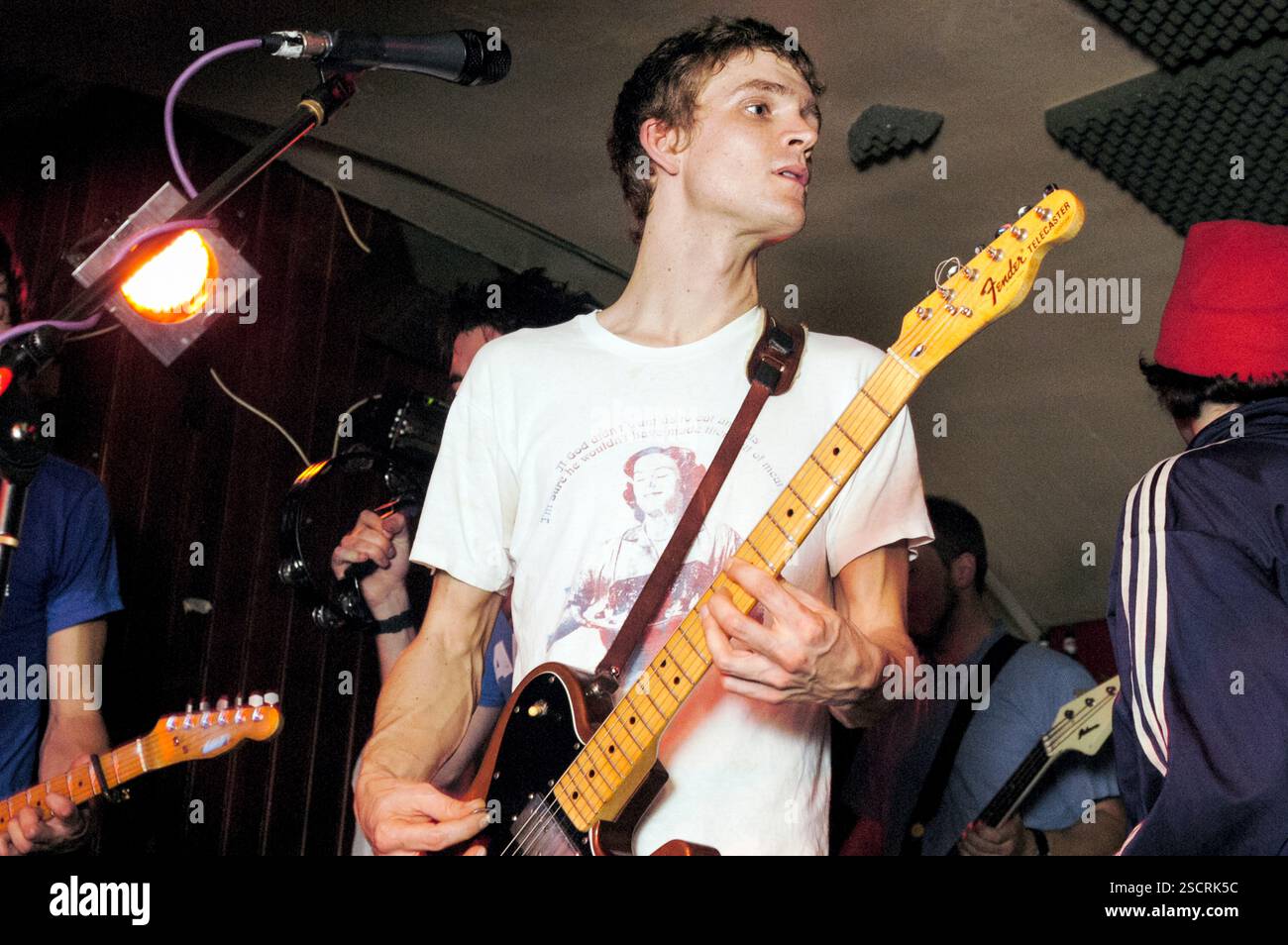 BRENDAN BENSON, CONCERT, 2002: Brendan Benson playing a solo gig with ...