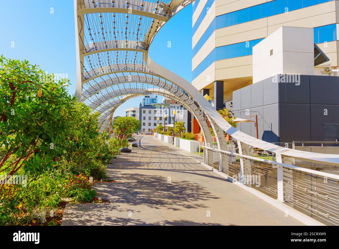 Long Beach, California - January 15, 2025: Curved architectural walkway ...