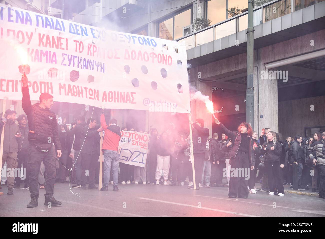 Greece: Students March demanding justice for the dead of the Tempi ...
